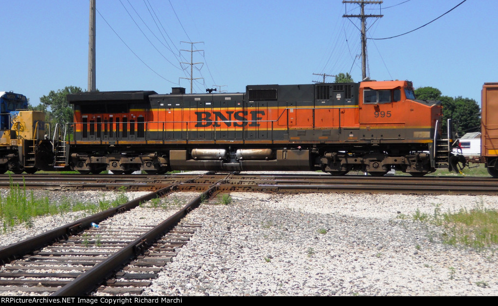 BNSF 995